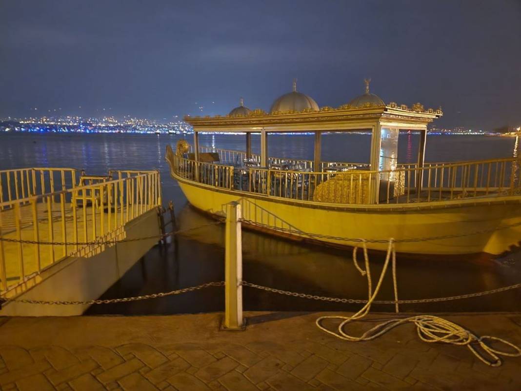 Haliç'ten hareket etti, 70 yıl sonra bir ilk! Bir tarih yeniden canlandı...