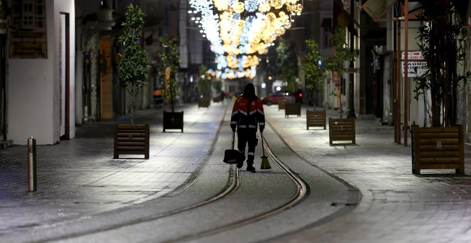 Prof. Ali Alpar çizerek anlattı: Tüm önlemleri alsanız bize zincir ...