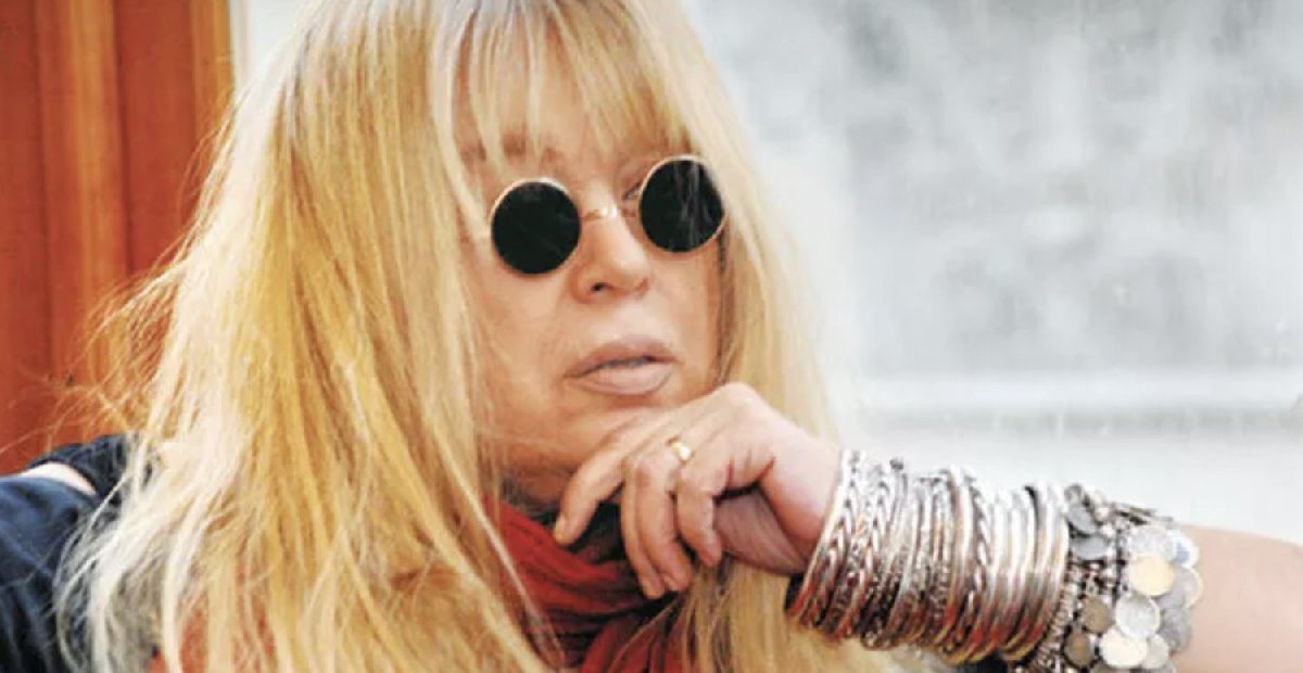 Ünlü sanatçı Zerrin Özer'den acı haber! Bu hastalığa yakalandığını duyurdu!