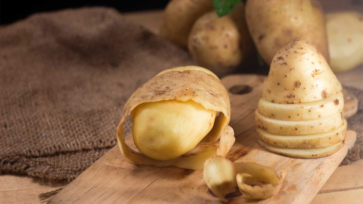 Evinde patates pişiren herkesi ilgilendiriyor! Bu hatayı asla yapmayın