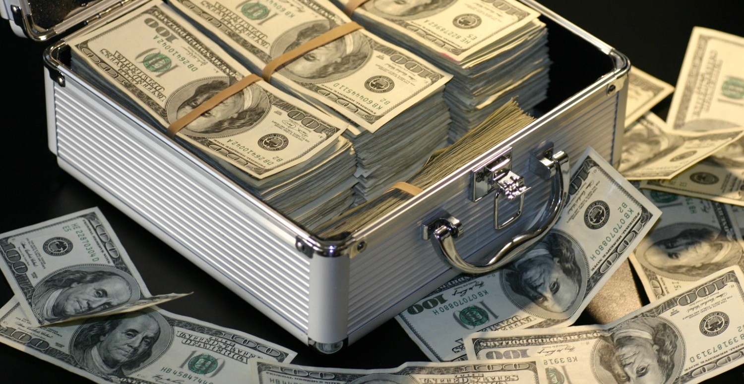 Dolar ipini kopardı! Ünlü ekonomist doların neden yükseldiğini açıkladı ... Dolar ipini kopardı! Ünlü ekonomist doların neden yükseldiğini açıkladı ...