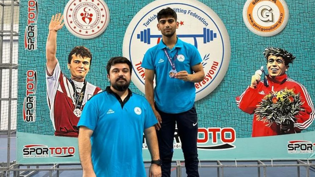 Milli Halterci Eray Çaylak'tan Türkiye Şampiyonluğu - KARAR