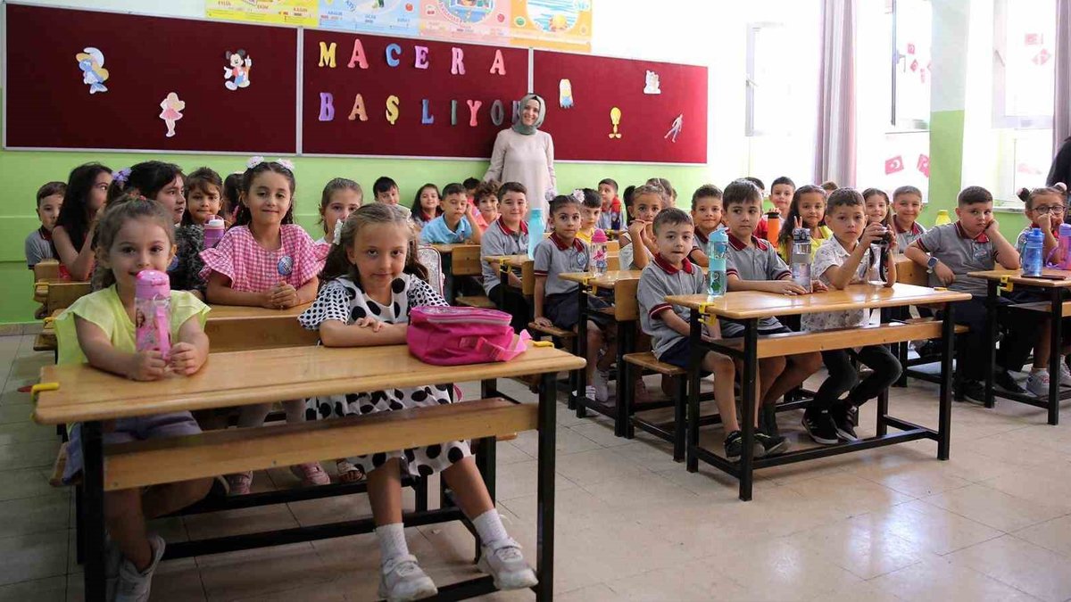 'Süper enfeksiyon'a dikkat! Çocuklar okula hazır, peki salgın ...