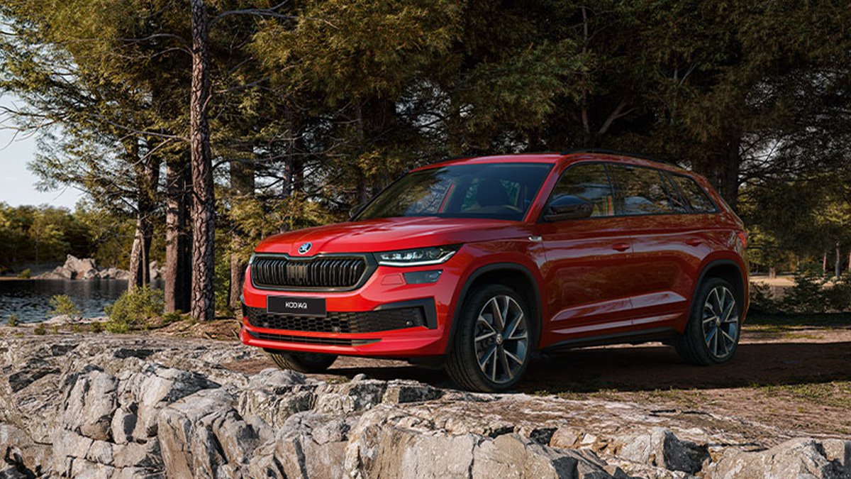 Skoda bombayı patlattı! 939 binden başlıyor... Hem sıfır faiz hem de ...