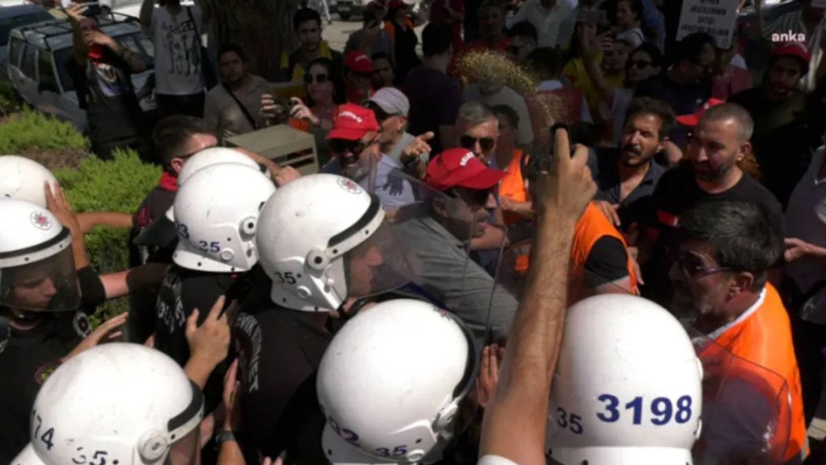 Menemen Belediyesi’nde işten çıkarılan işçilere müdahale Menemen Belediyesi’nde işten çıkarılan işçilere müdahale