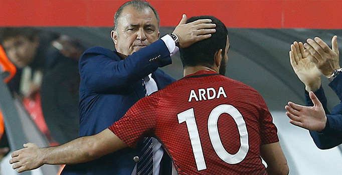 Cumhurbaşkanı Başdanışmanı'ndan 'Terim-Arda krizi' yorumu Cumhurbaşkanı Başdanışmanı'ndan 'Terim-Arda krizi' yorumu