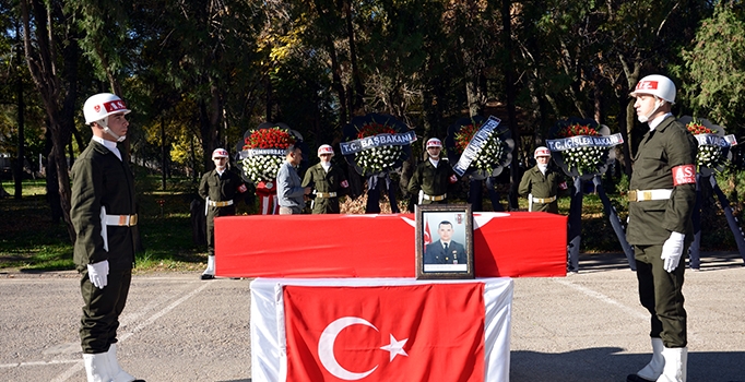 Lice şehitleri uzman çavuşlar İbrahim Bağcı ve Selim Vural ...