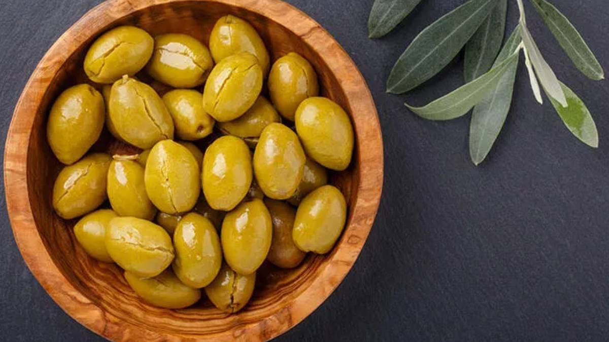 Bugüne kadar yanlış yapıyormuşuz... Sakın zeytini böyle yemeyin! Prof ...