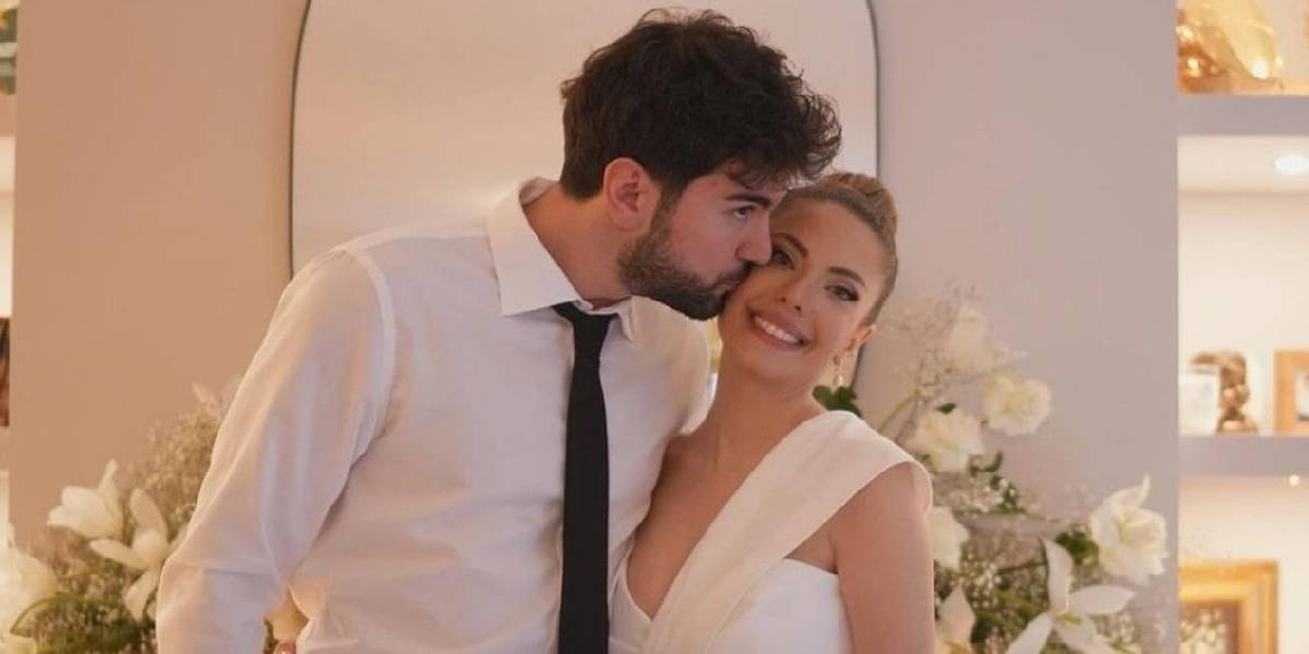 Eda Ece’nin düğün davetiyesi sızdı ortalık karıştı! Bu kadar da olmaz ...