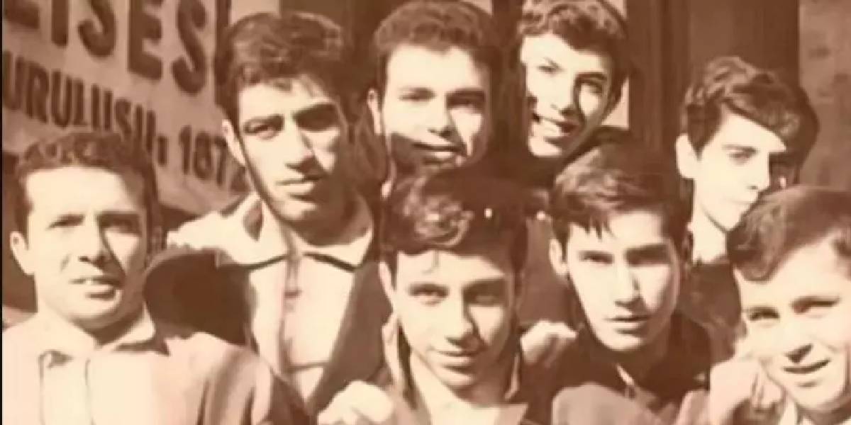 Ünlü oyuncunun çocukluk fotoğrafı çıktı! Kimse bu değişime inanamıyor ...