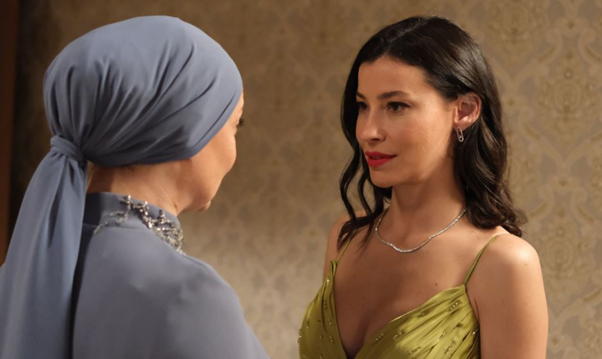 Kızılcık Şerbeti izleyicileri bunu beklemiyordu! Dizide dengeleri değiştirecek gelişme!